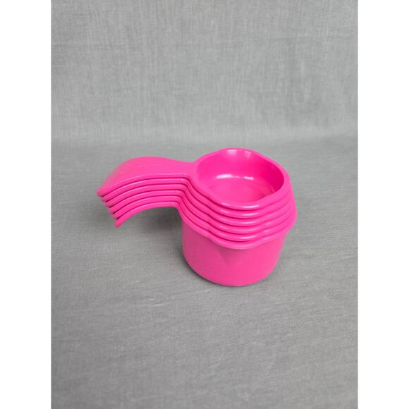 Tupperware | Kitchen | Tupperware Set Of 6 Measuring Cups Hot Pink ...